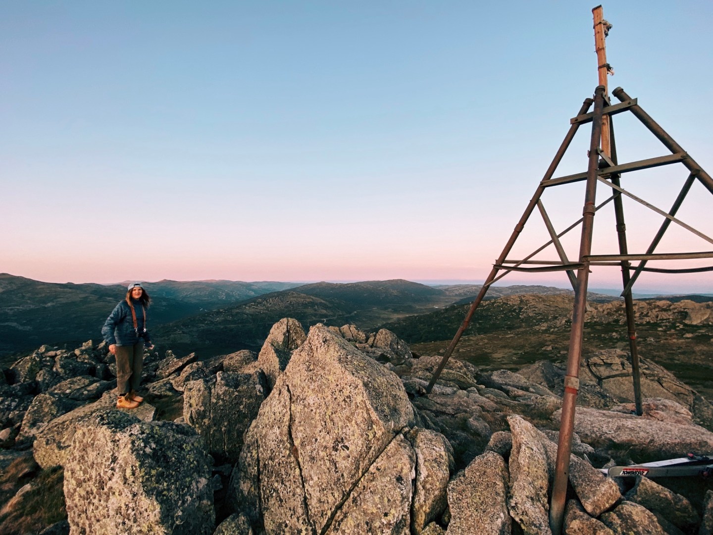 Snowies Alpine Walk: 4-Day Guide – Path & Pedal